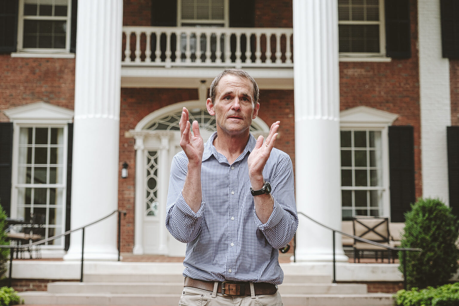 Jim Ryan resigns as UVA president under pressure from Trump ...